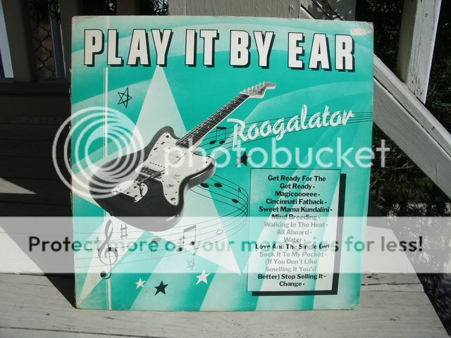 Re: An offset spotted on an album cover + album sleeve - OffsetGuitars.com